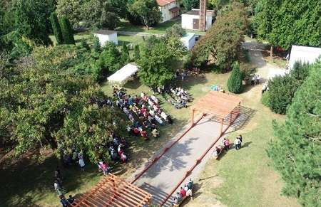 Bocsa pálya és színpadavatás a baranyai Boróka Otthonban – Szociális és ...